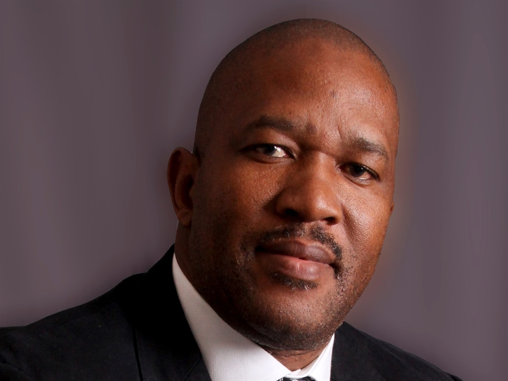 Dr. Luthando Dziba Joins WCS as East Africa, Madagascar &Western Indian ...